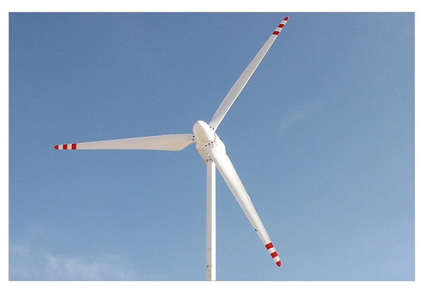 Three Phase Permanent Magnet Horizontal Wind Turbine 3KW 5KW 220V Low ...
